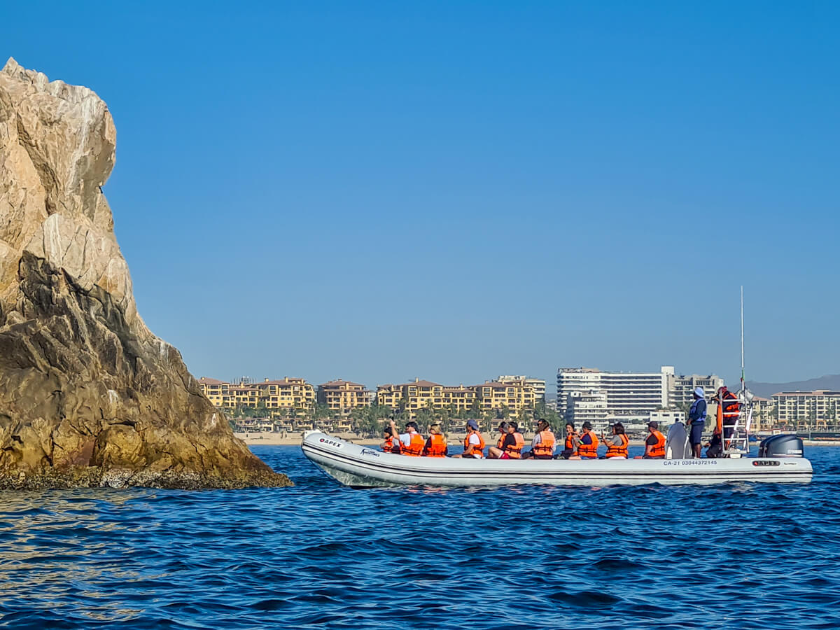 32 Best Things to Do in Cabo San Lucas (+ what NOT to do)